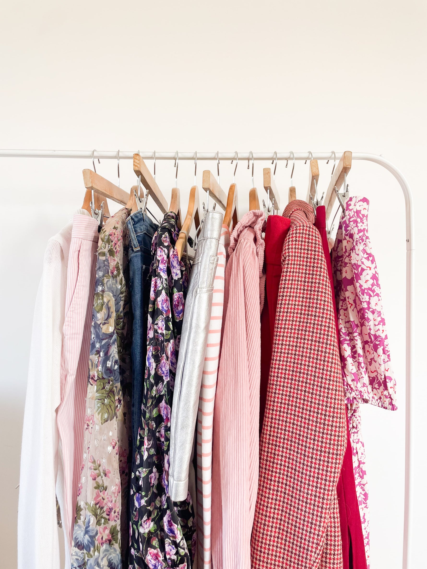 Sunshine Thrift UK | Second Hand Clothes and Unique Home Decor